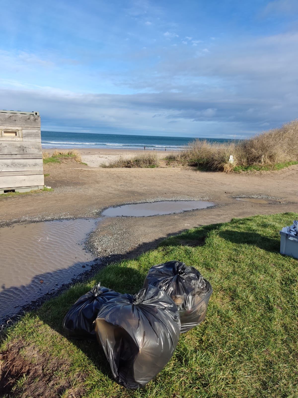 Couple take on coast clean-up challenge across east coast beaches ...