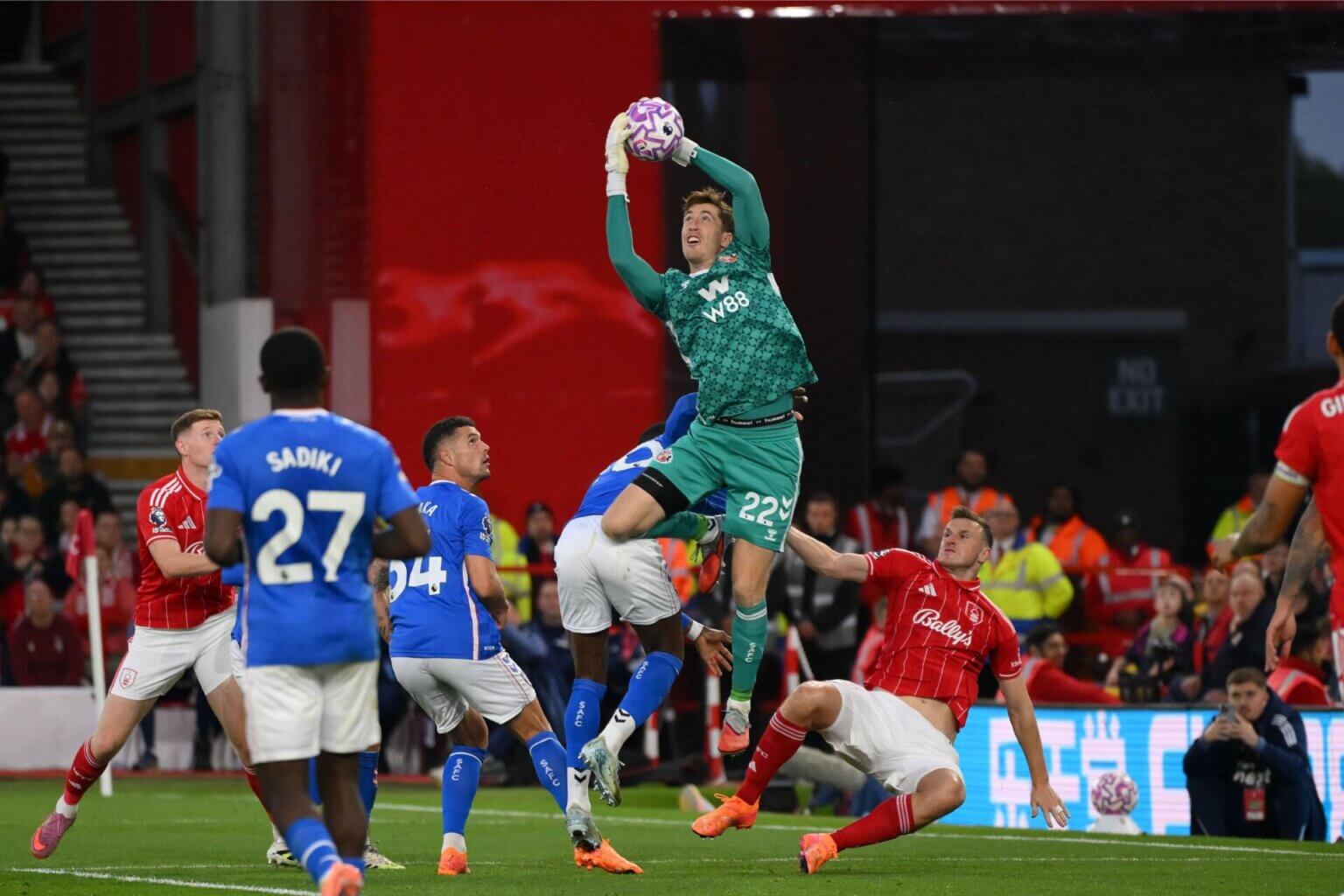 Sunderland win first Premier League away game in eight years – Spark