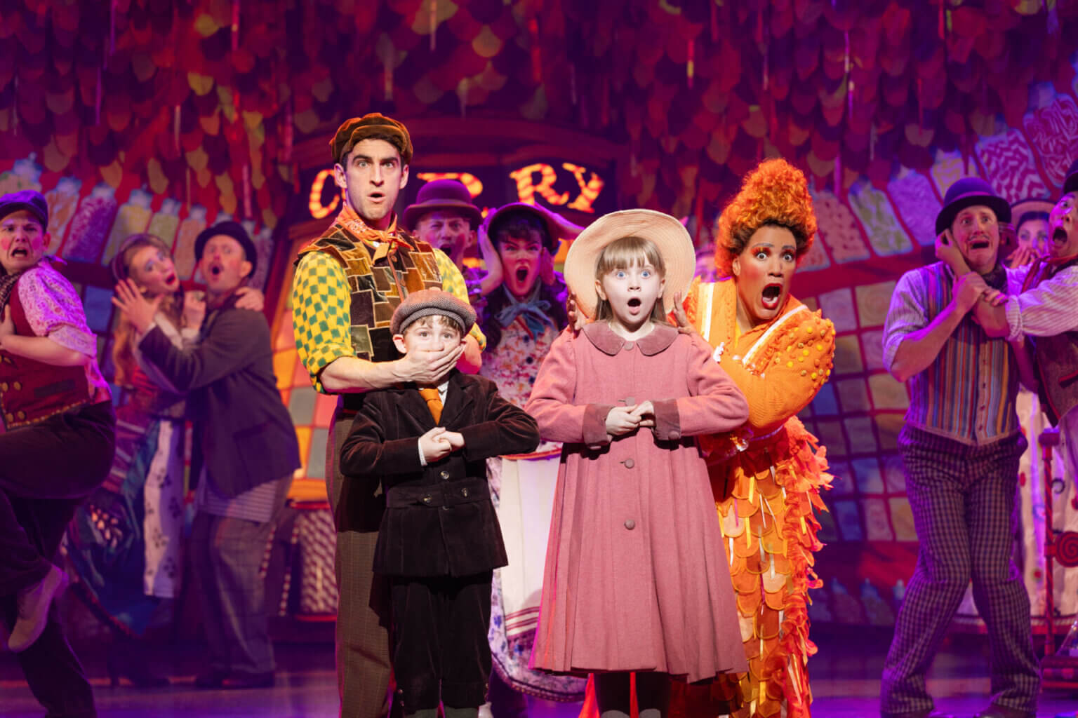 REVIEW: Mary Poppins at Sunderland Empire – Spark